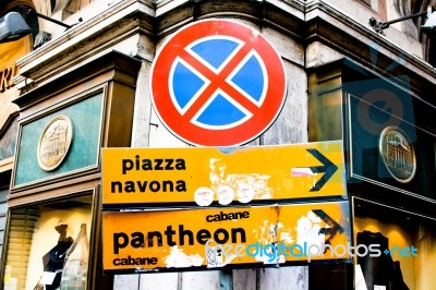 Italian Street Sign Stock Photo - Royalty Free Image ID 1005918